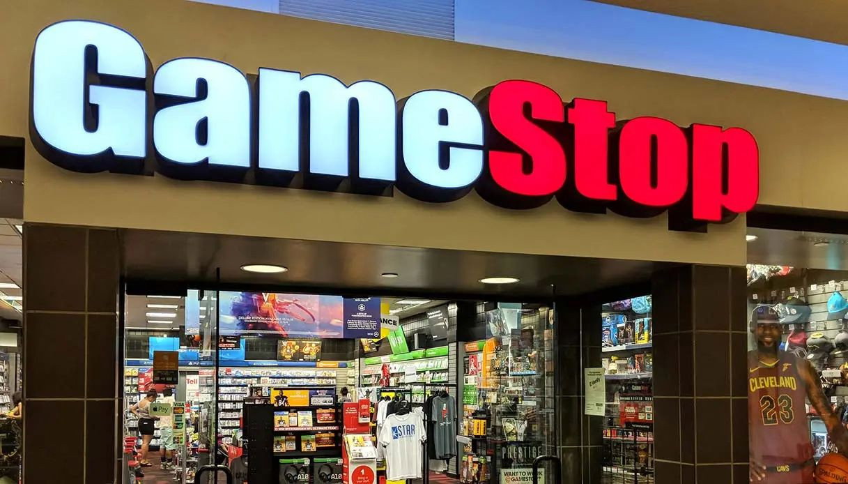 GameStop dichiara guerra ad Amazon con un'acquisizione miliardaria