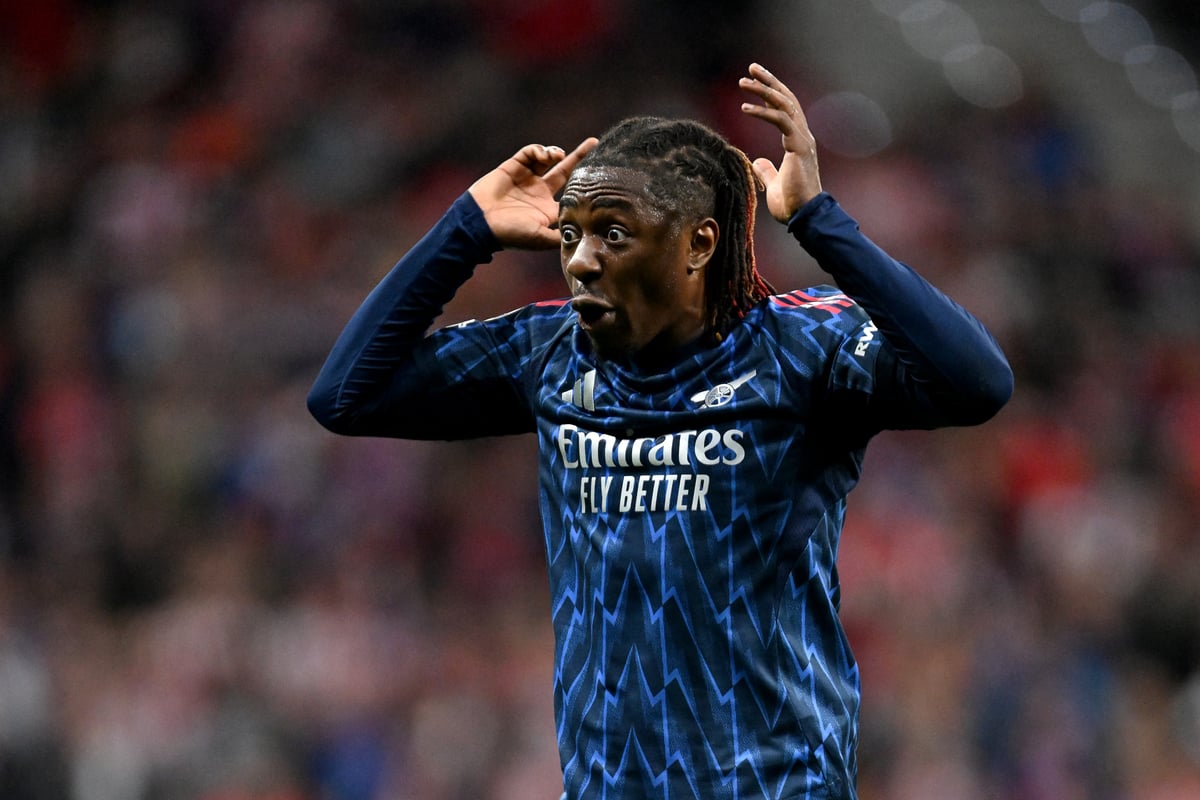 Former chief referees back Arsenal over Eze penalty controversy