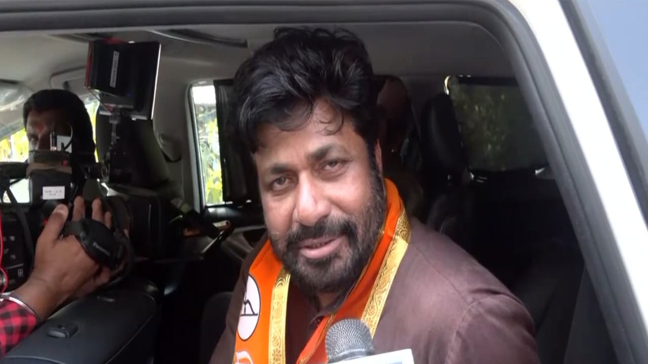 Shinde's Shiv Sena will carry forward Shivaji's ideas: Bacchu Kadu