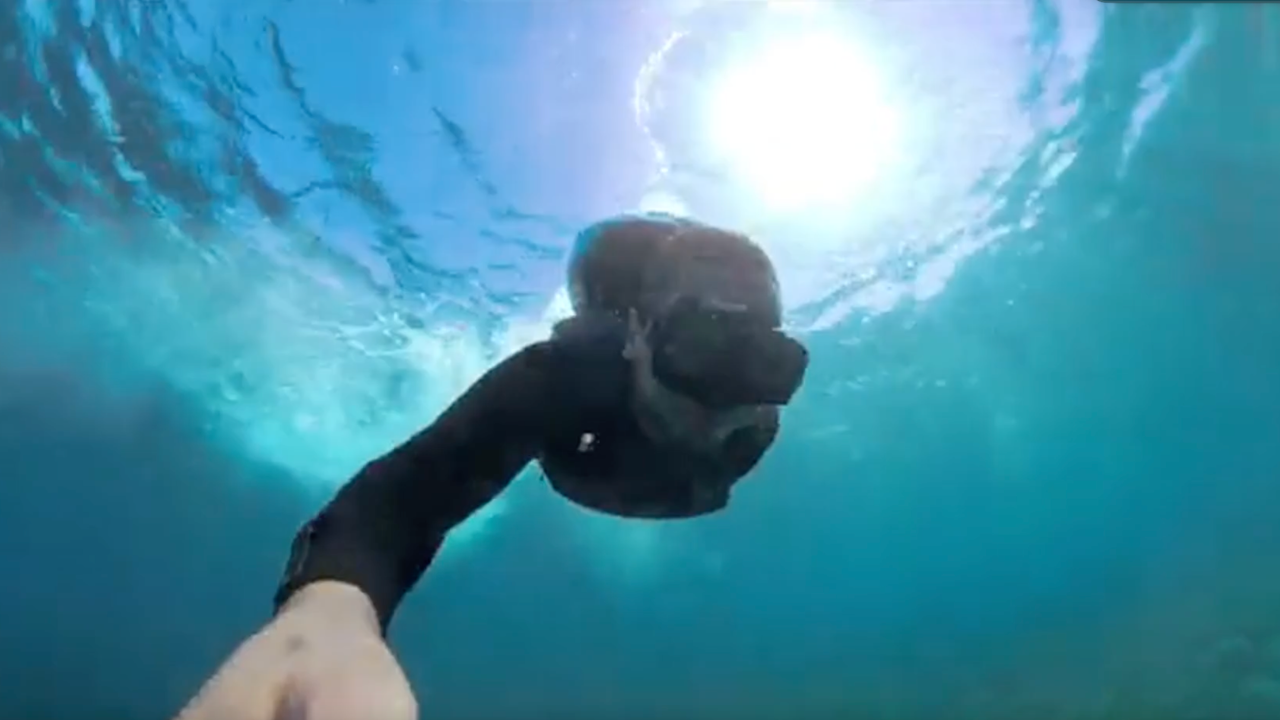 This jetpack flies underwater (I had to try it)