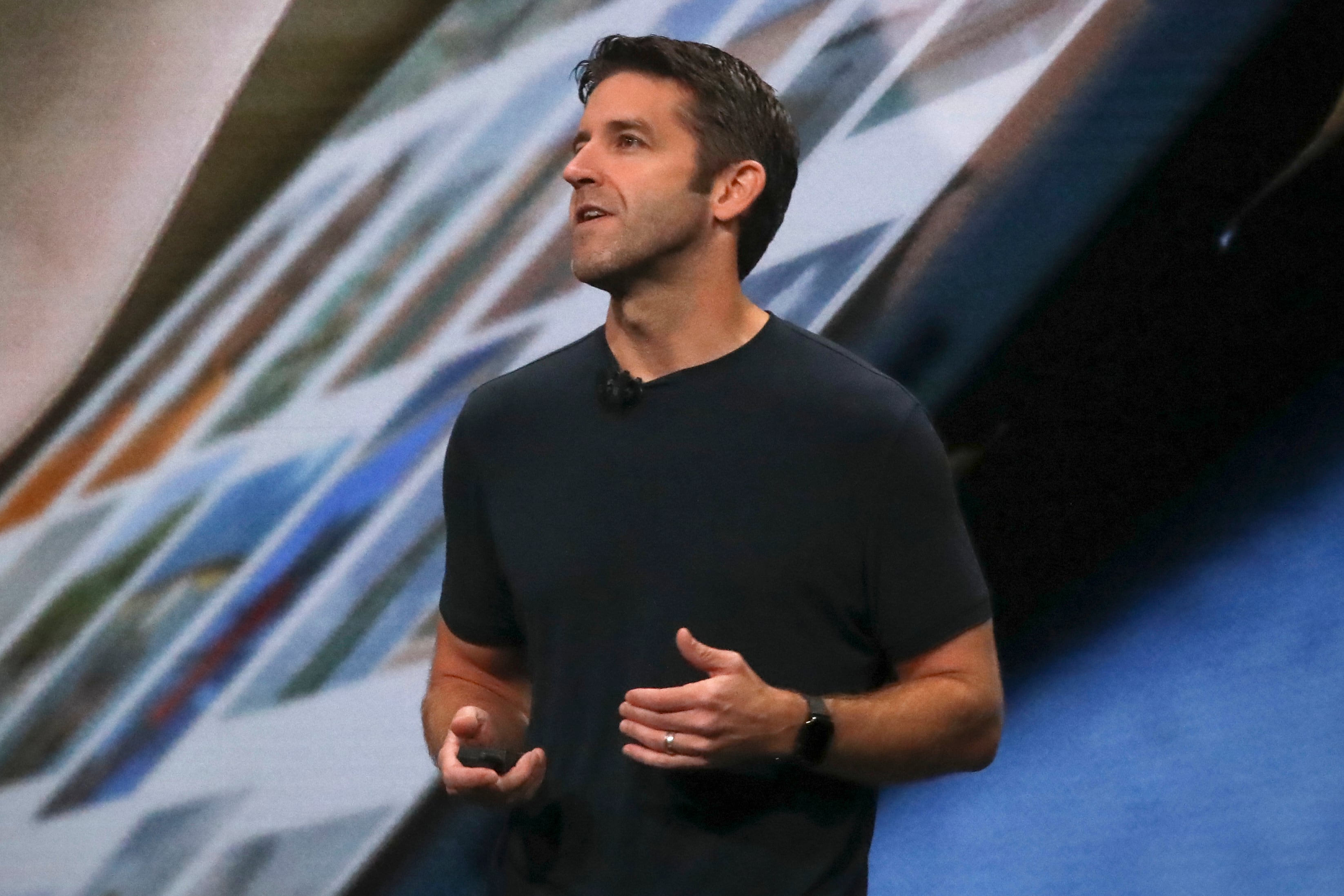 Apple CEO's Virtually Empty LinkedIn Profile