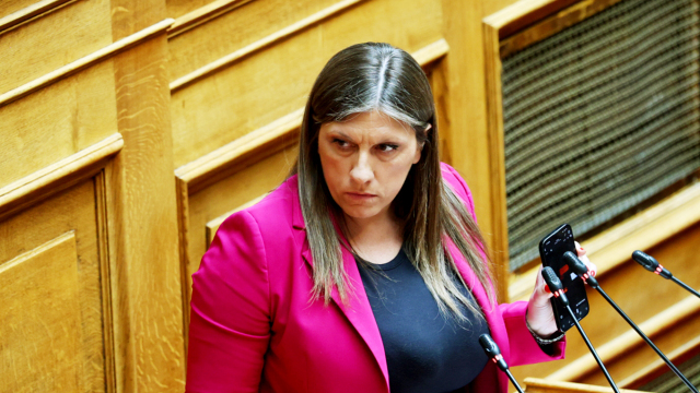 Βουλή: Η Κωνσταντοπούλου ανέβηκε στο βήμα και έπαιζε ηχητικό για τη ...
