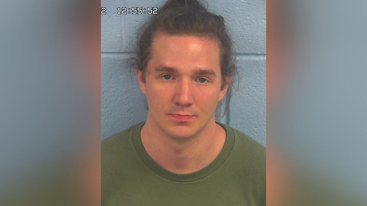 1 dies after falling 60 feet during police chase at Noccalula Falls ...