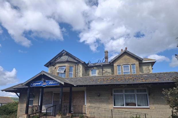 'Do not enter' warning to children over derelict hotel at risk of collapse