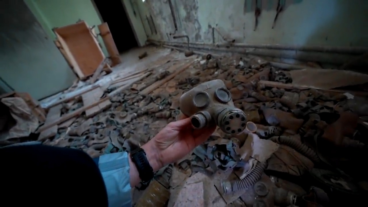 They never came back - he walked through Chernobyl’s red zone, then ...