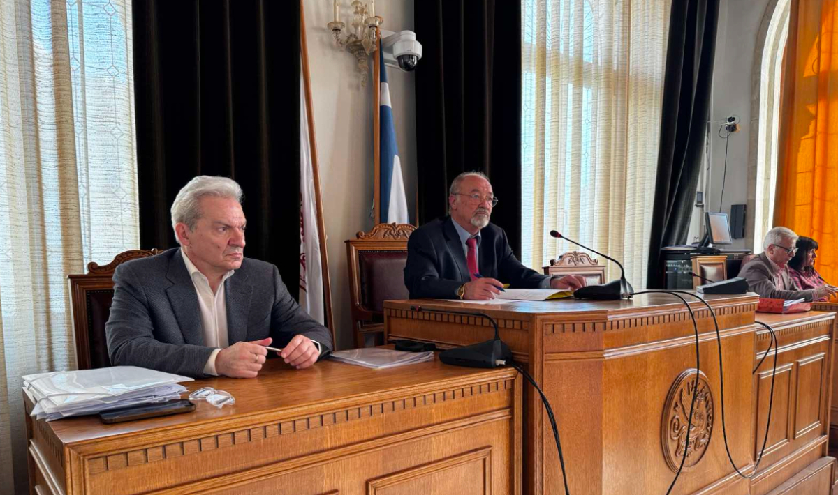 Ηράκλειο: Σε εξέλιξη η συνεδρίαση του Δημοτικού Συμβουλίου