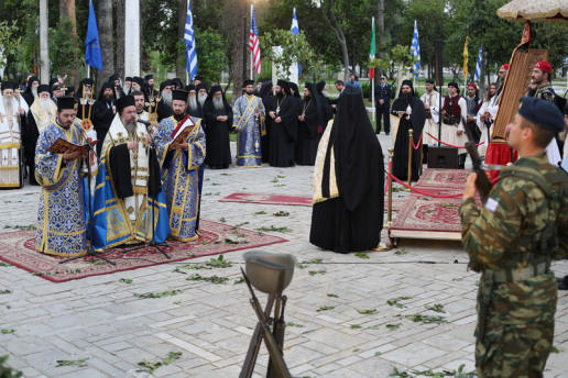 Συγκίνηση στο Μεσολόγγι για την υποδοχή της Εικόνας της Παναγίας «Άξιον ...