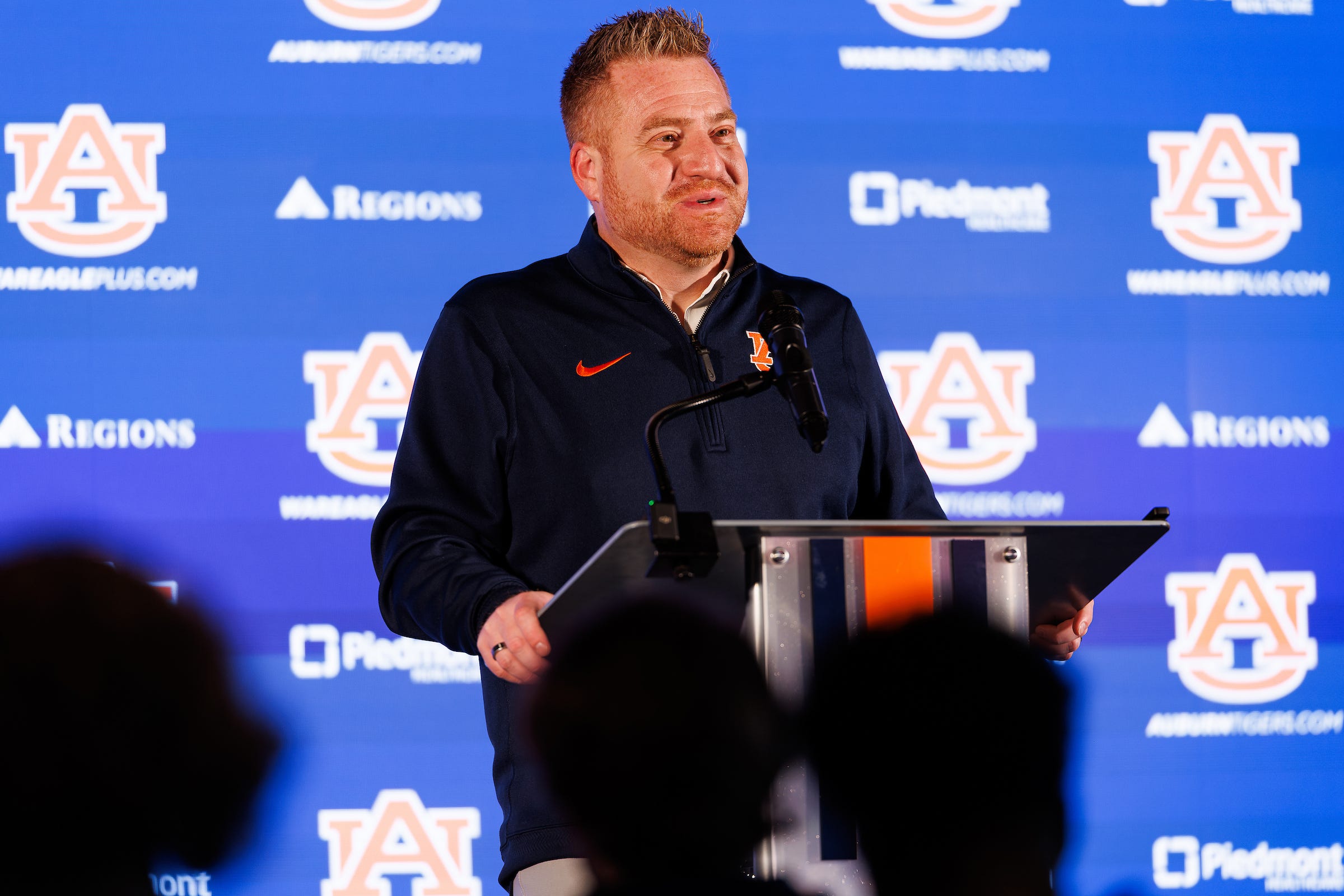 Where does Auburn rank in recruiting after Jaylon Moore's commitment?