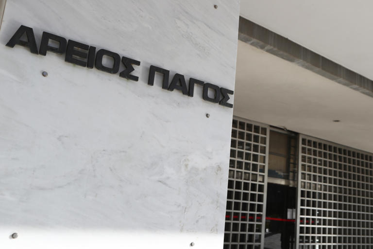 Παραίτηση Τζαβέλλα για το «μαύρο» στις υποκλοπές ζητάει ο ΔΣΑ