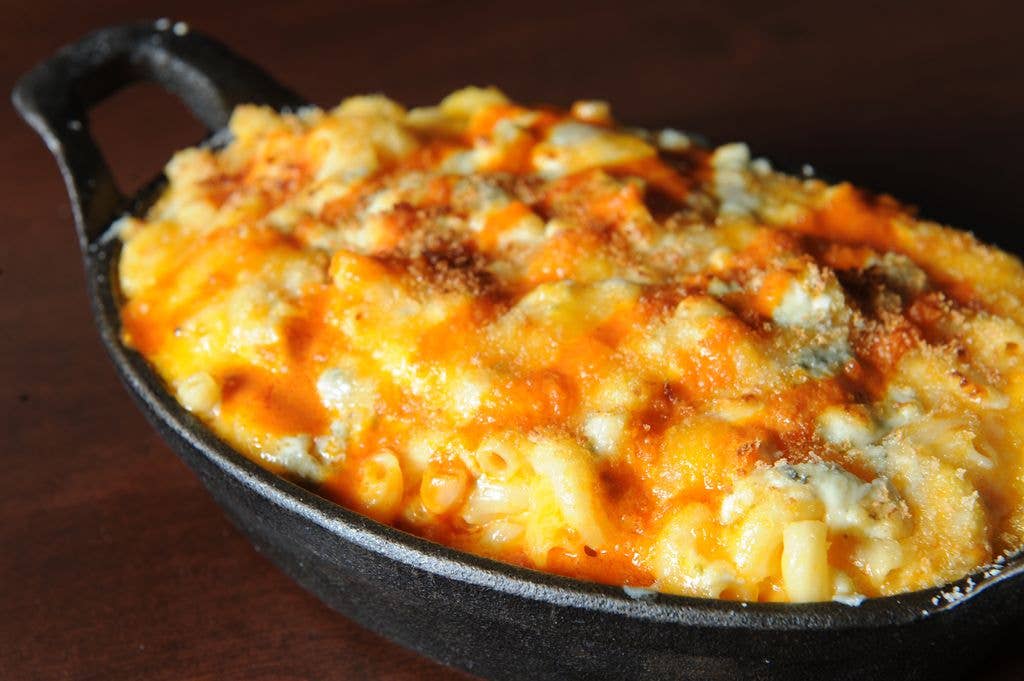 10 dinner foods that were beloved in the 1980s but are now banned or ...