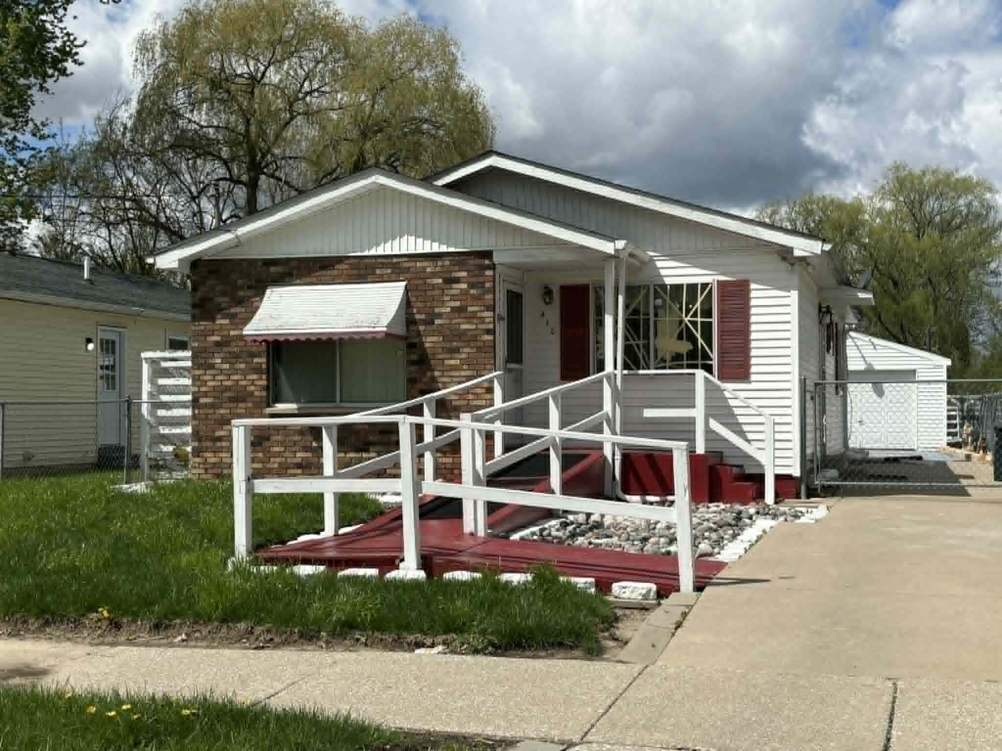 Florida man, New Jersey woman squatting in Saginaw home charged with ...