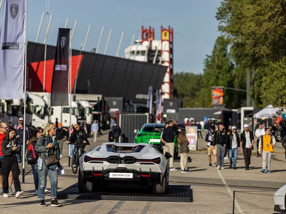 Lamborghini Arena 2026 Imola: partner, esperienze e village da vivere