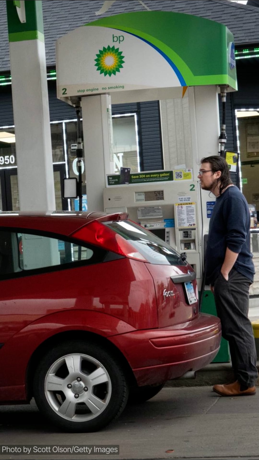 Oil prices reach $126 a barrel as Trump signals longer blockade