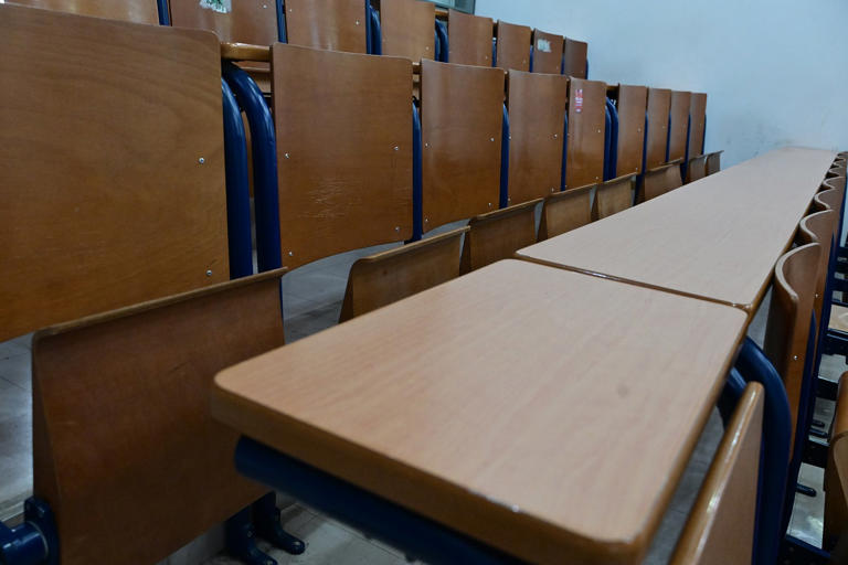 Σύνδεσμος Ελληνικών Κολλεγίων: Αποστασιοποιούμαστε από την ΠΕΑΚ για τα ...