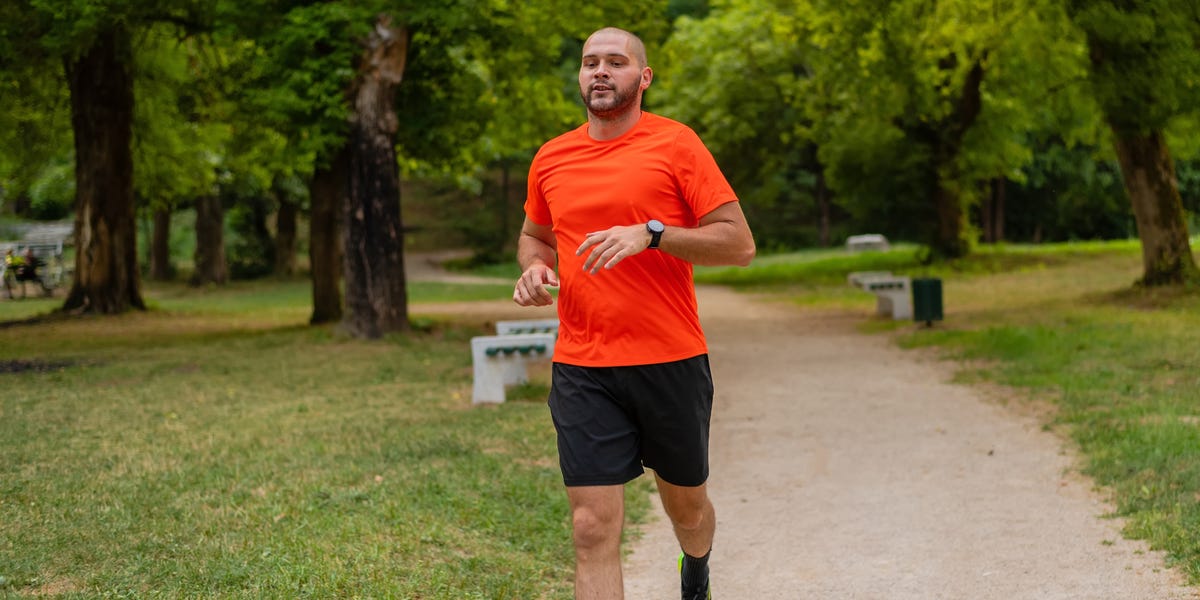 Las Nike de 69 € que están dando de que hablar entre hombres mayores de ...