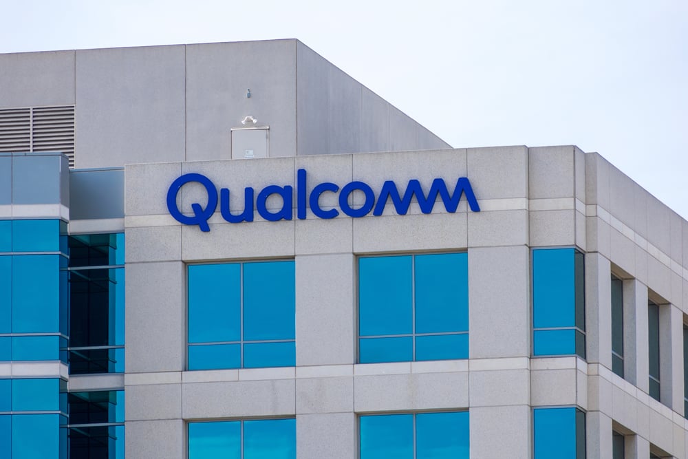 Qualcomm posts Q2 beat, analysts expect handset headwinds to continue