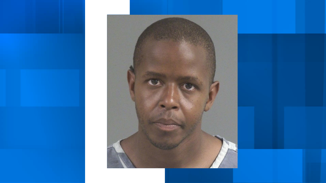 Man accused of trying to rob North Charleston gas station with 'large rock'
