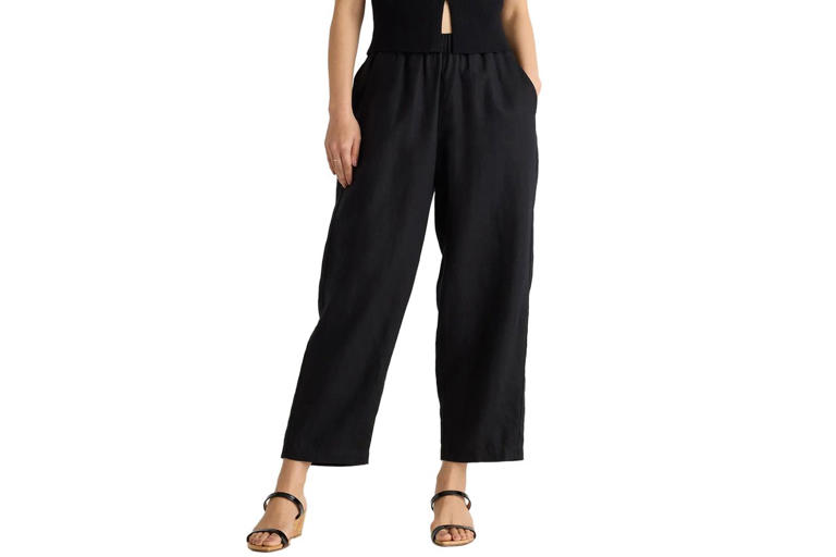 Zoë Kravitz paired 2 closet staples for an effortless everyday outfit ...