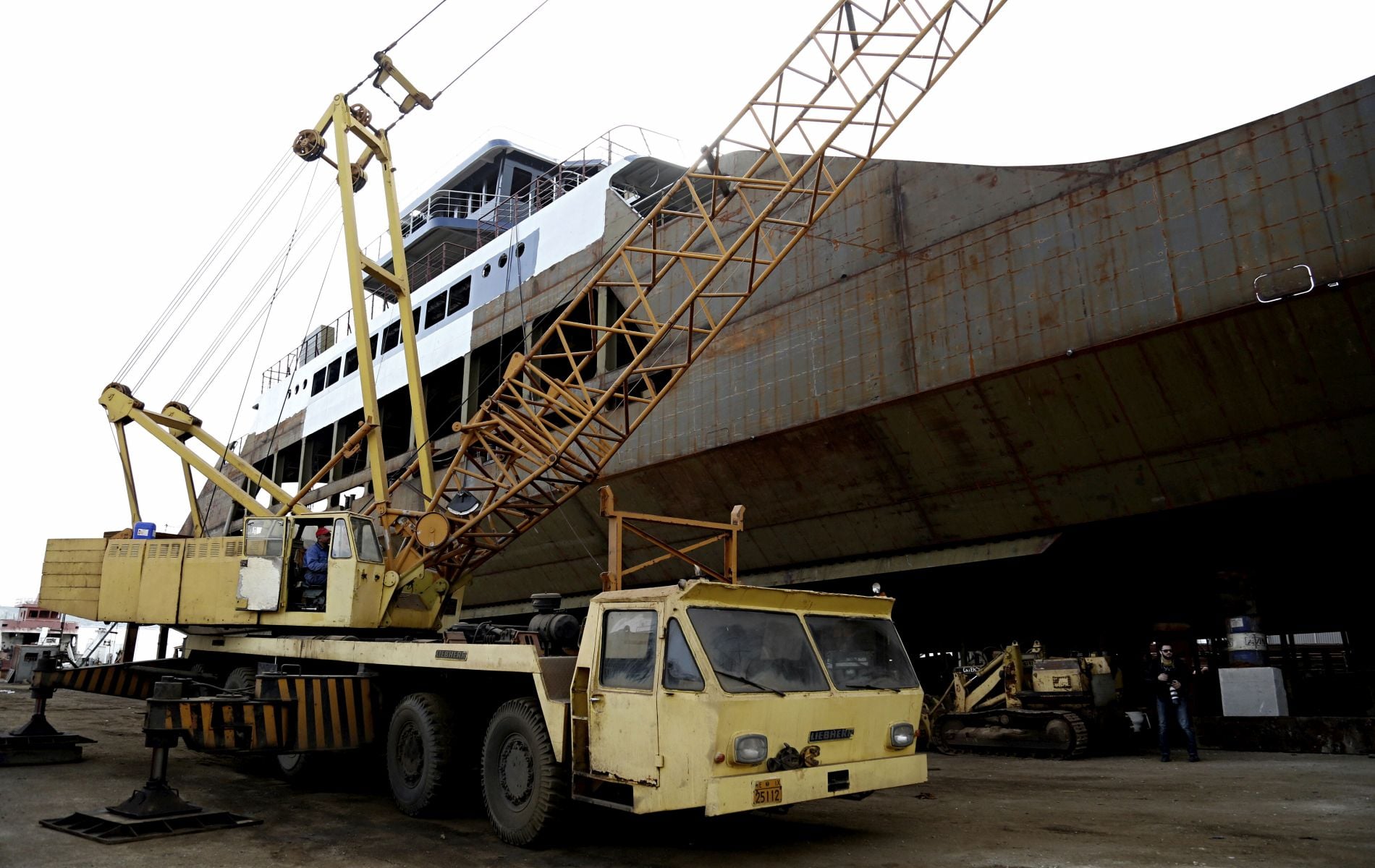 Πέραμα: Τραυματισμός 59χρονου ναυπηγοξυλουργού σε ναυπηγείο