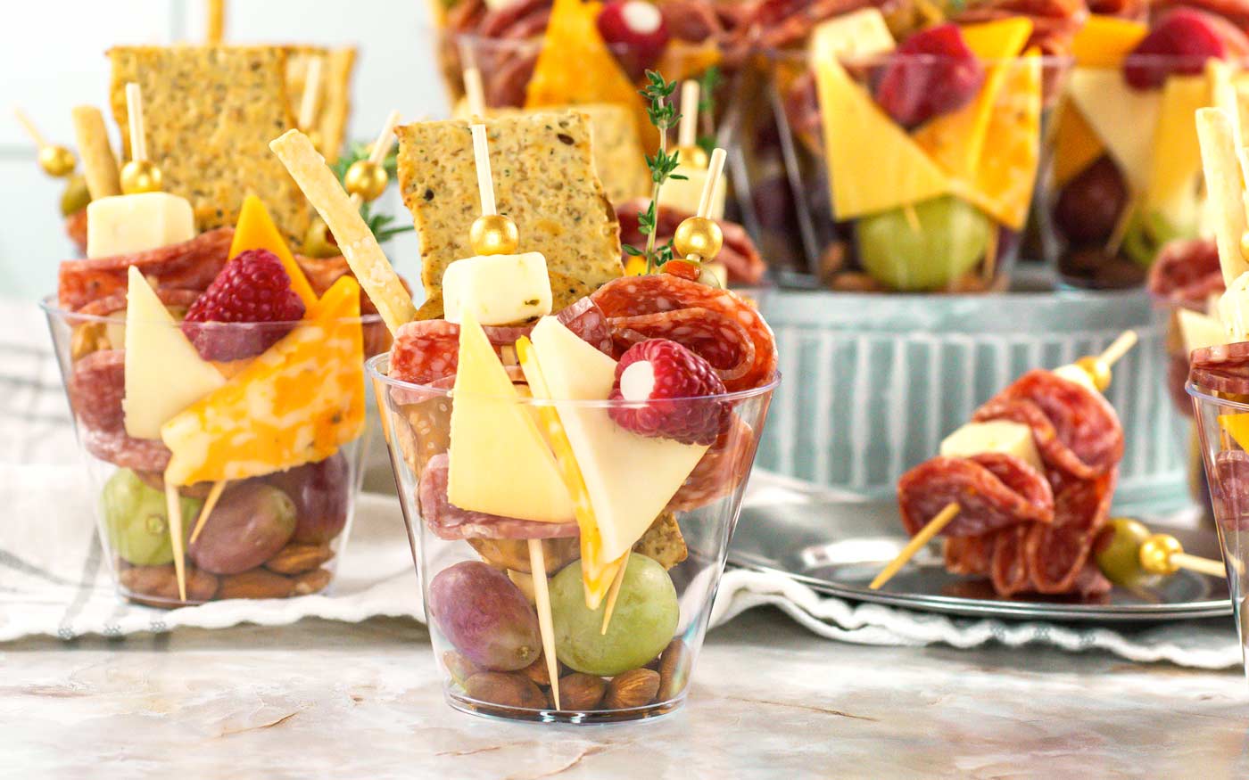 The best picnic food ideas that pack easy, travel well & taste amazing