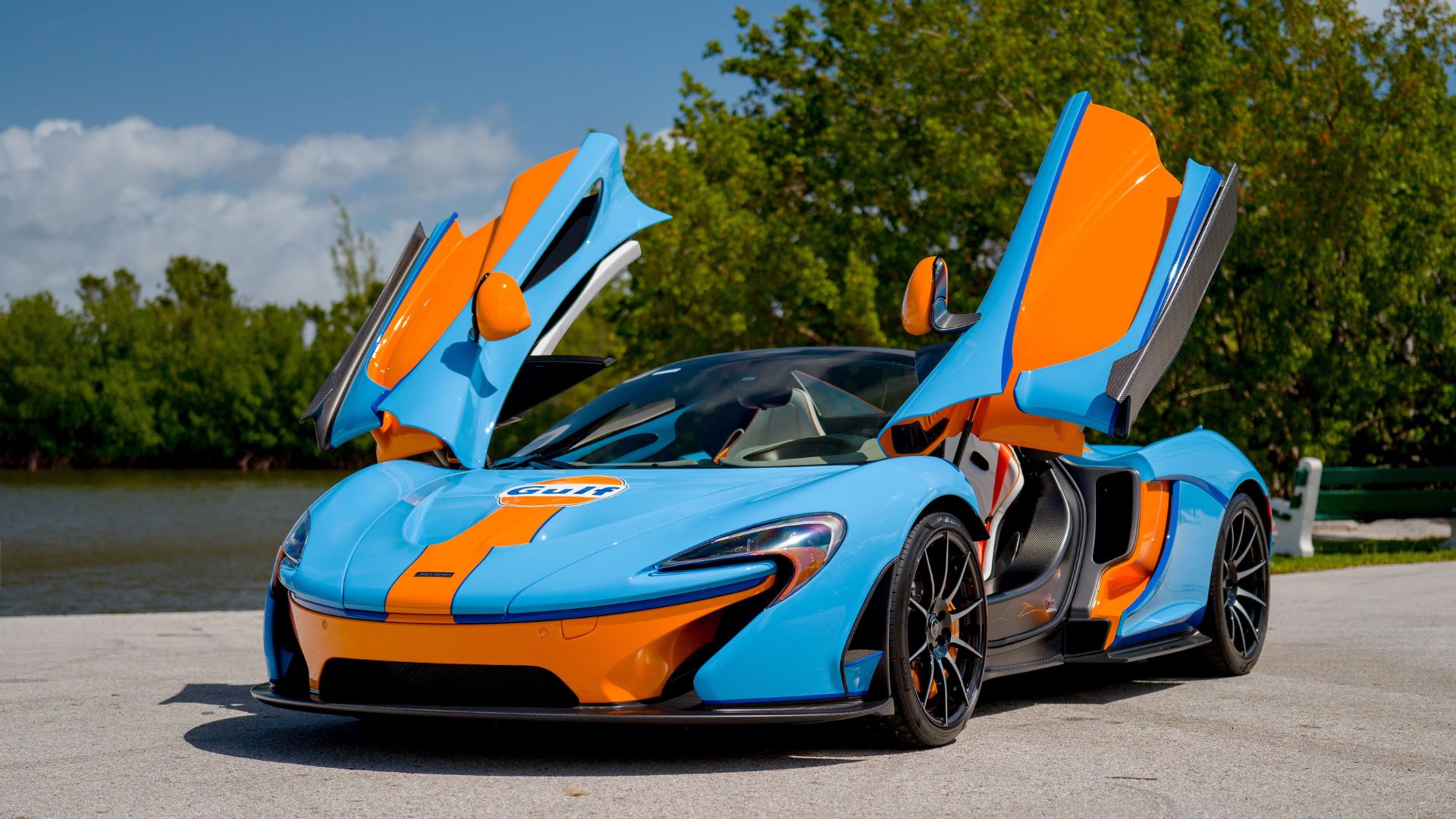Photos: Ultra-exclusive 903 hp open-air McLaren P1 masterpiece is up ...