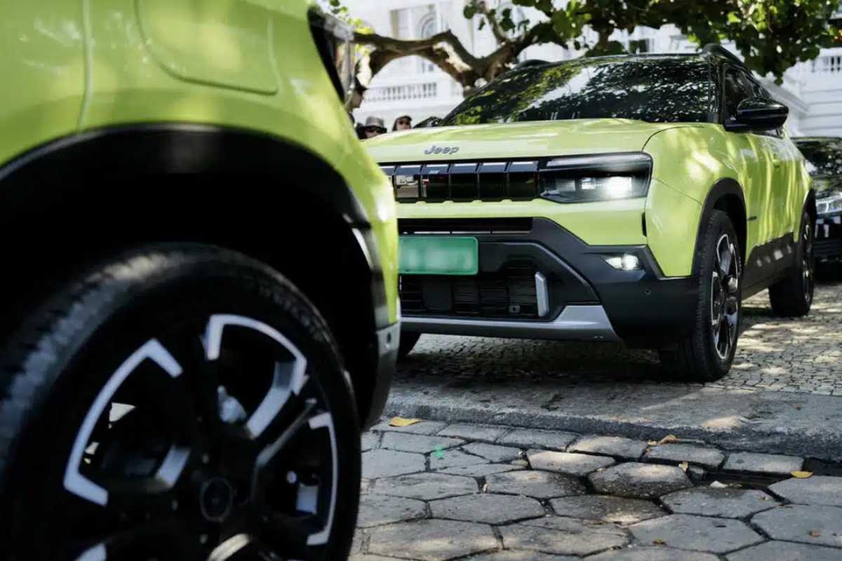 Jeep Avenger, il B-SUV campione di vendite cambia i connotati