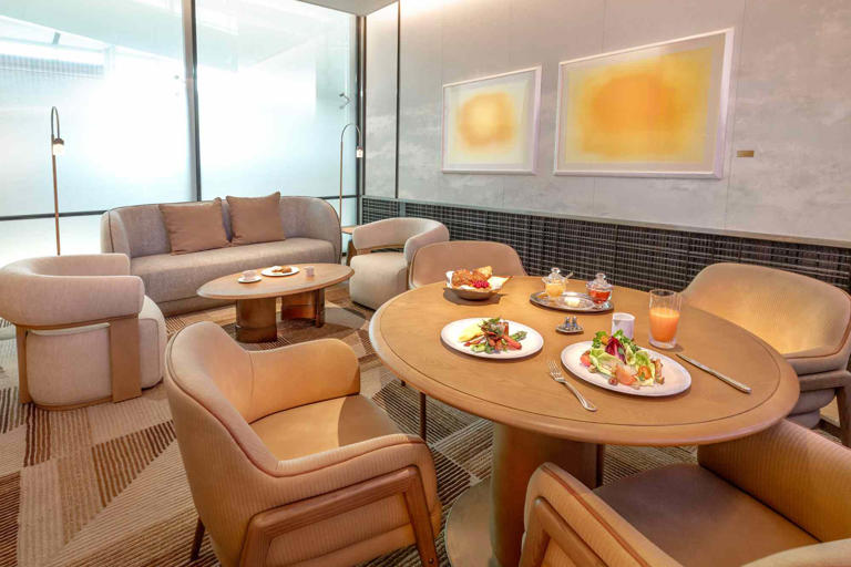 Korean Air just unveiled massive new lounges with private suites, live ...