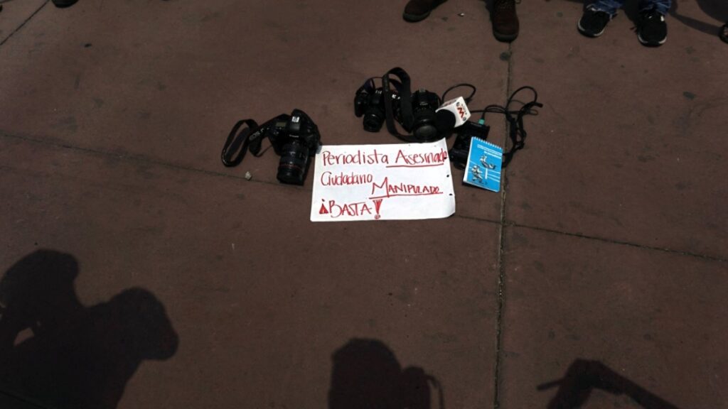 Retrocede la libertad de prensa en América; aumenta la presión contra ...