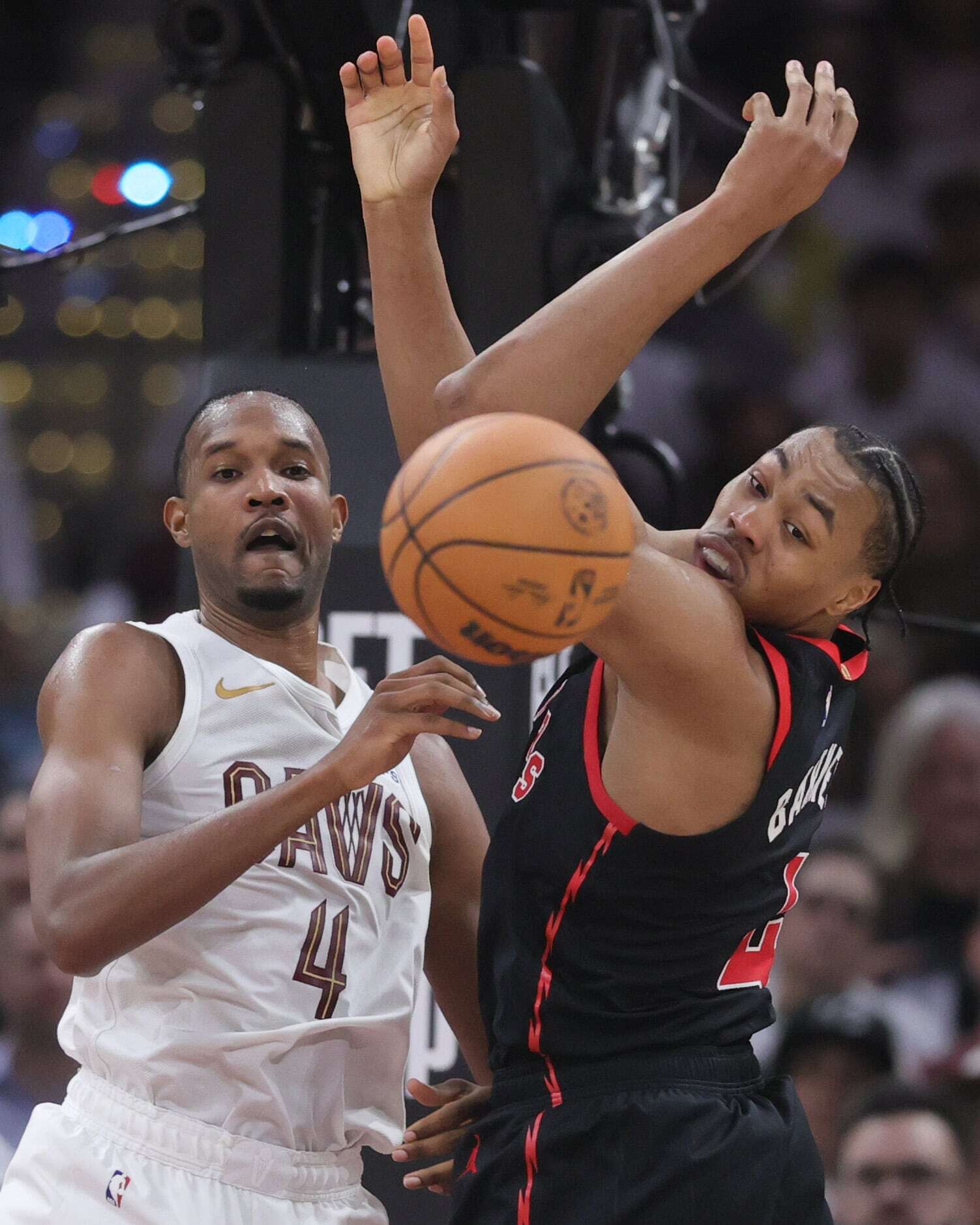 For the Cavs, passing a 'mental toughness test' with some menace ...