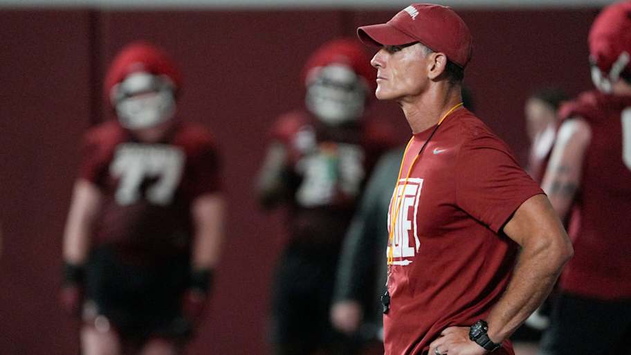 Sooners offer monstrous 5-star edge who is already turning heads