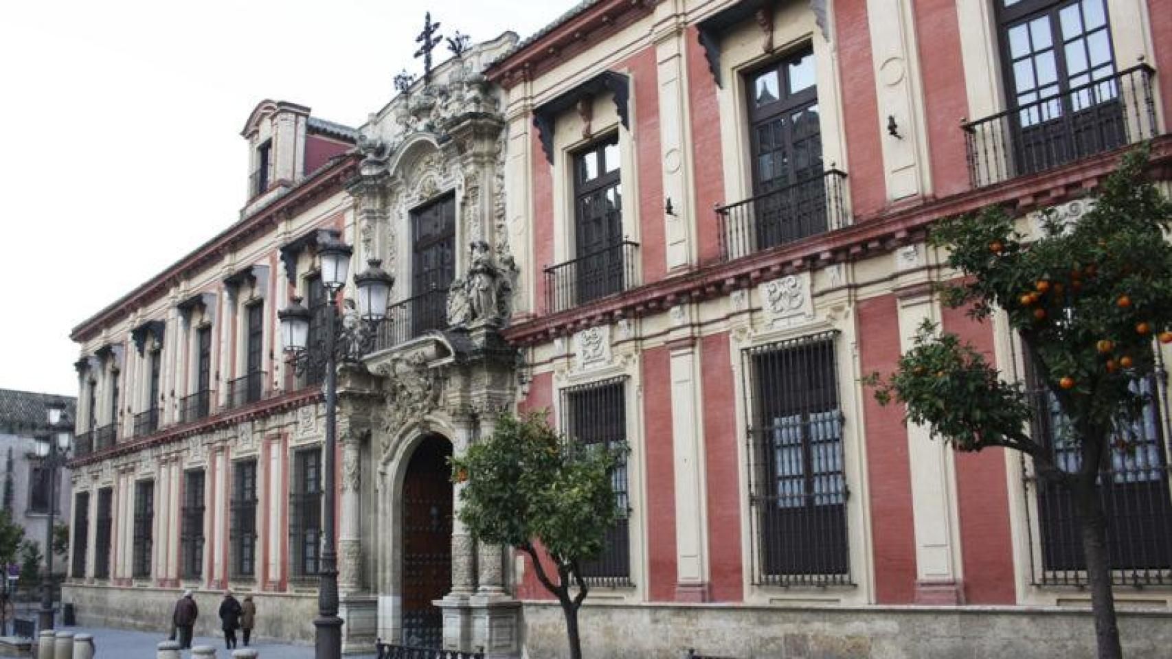 Estafan más de 60.000 euros a unas 40 personas tras ofrecerles falsos ...