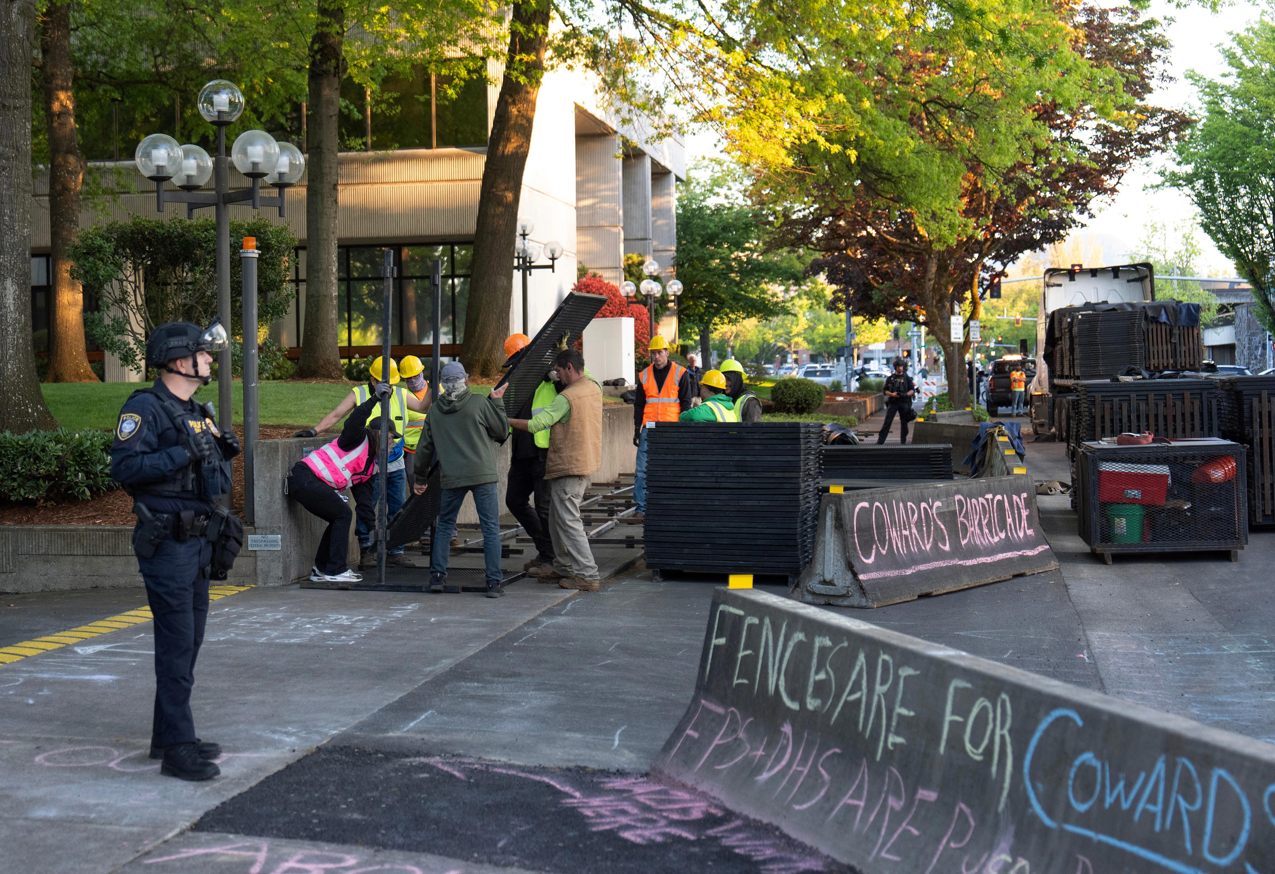 Eugene to build permanent sidewalk near Eugene Federal Building