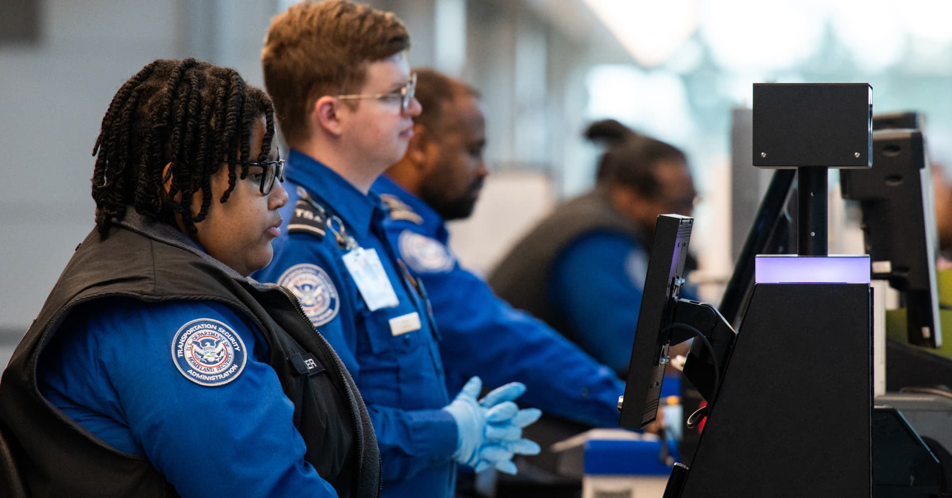 Trump signs DHS funding bill, ending shutdown for most of agency ...