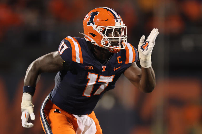 Patriots draft pick Gabe Jacas turns wrestling background into pass ...