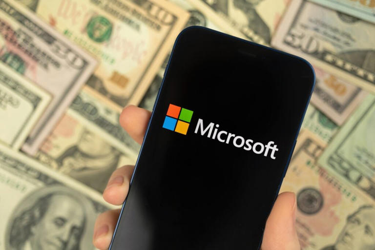 Microsoft's AI engine roars: Analysts see real demand, not just hype