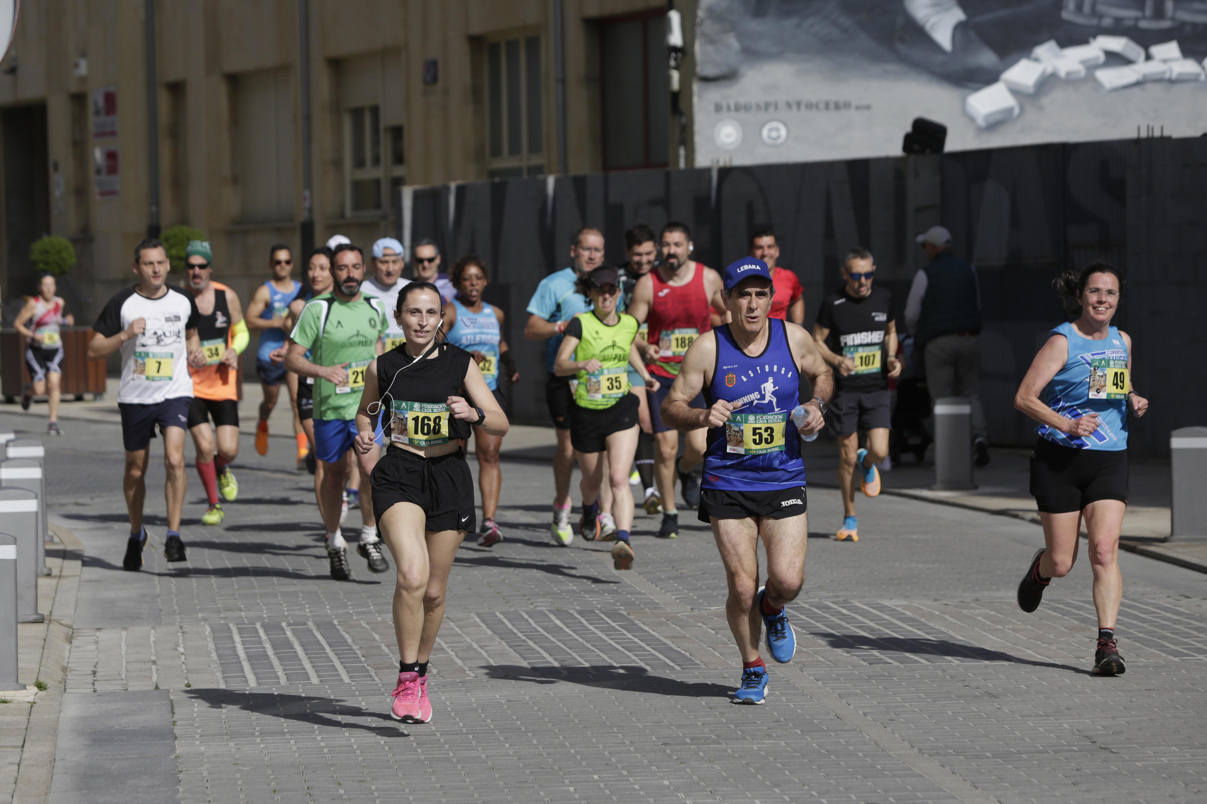 Los 10K Ciudad de Astorga de 2026 reúnen a un grupo de corredores de ...