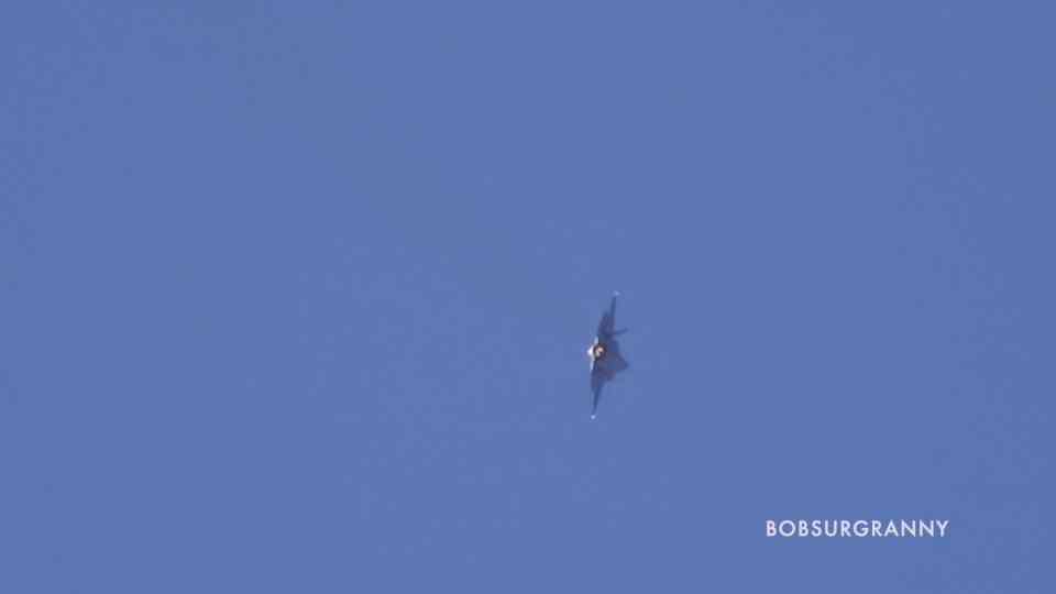 Watch USAF F-35A and F-15E jets explode off the runway at full power