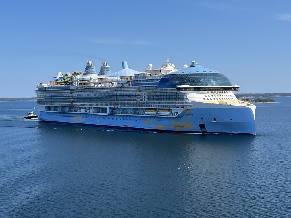 30 cruise secrets travelers wish they knew sooner