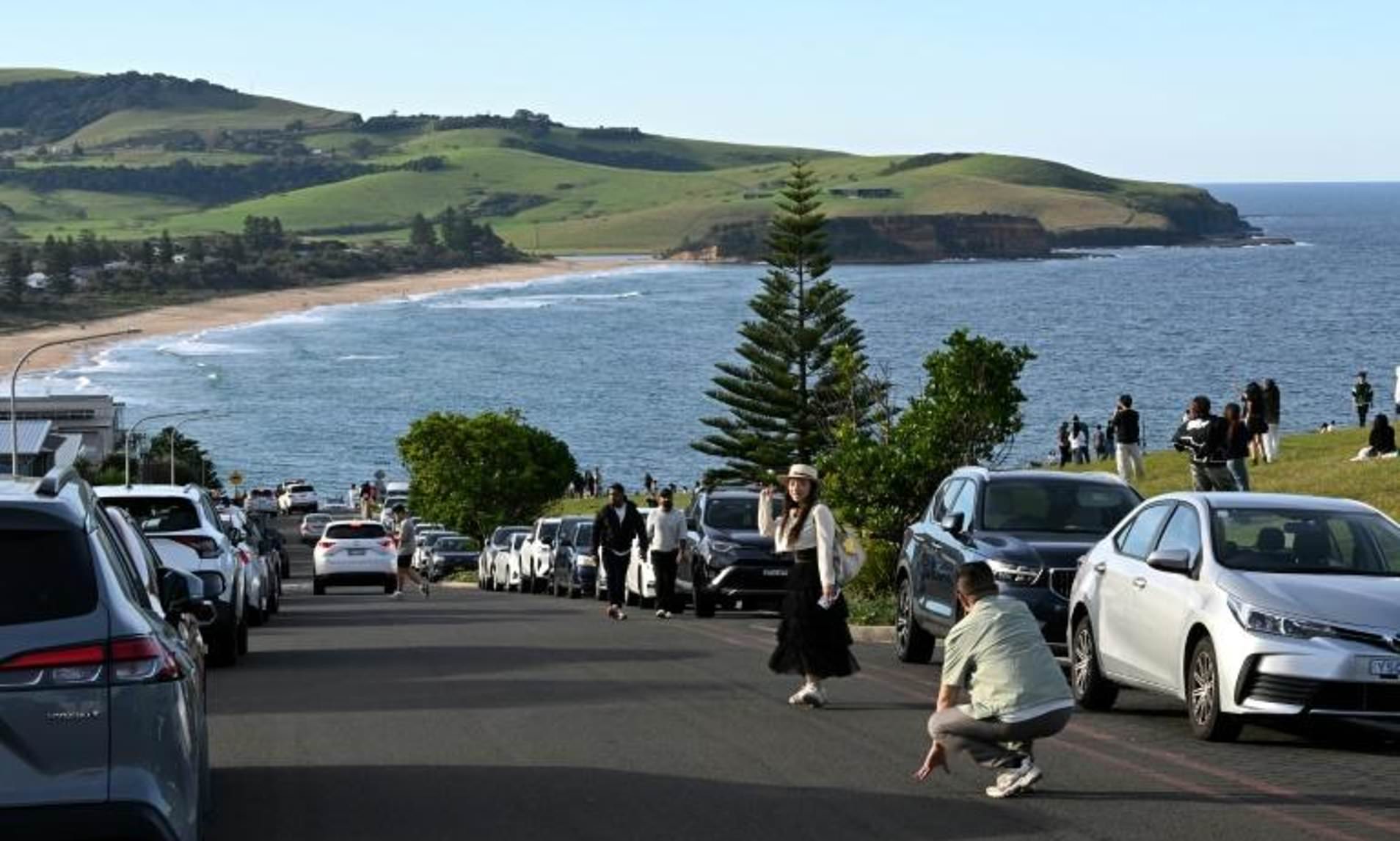 Viral photos of 'Australia's most beautiful street' turn sleepy town ...