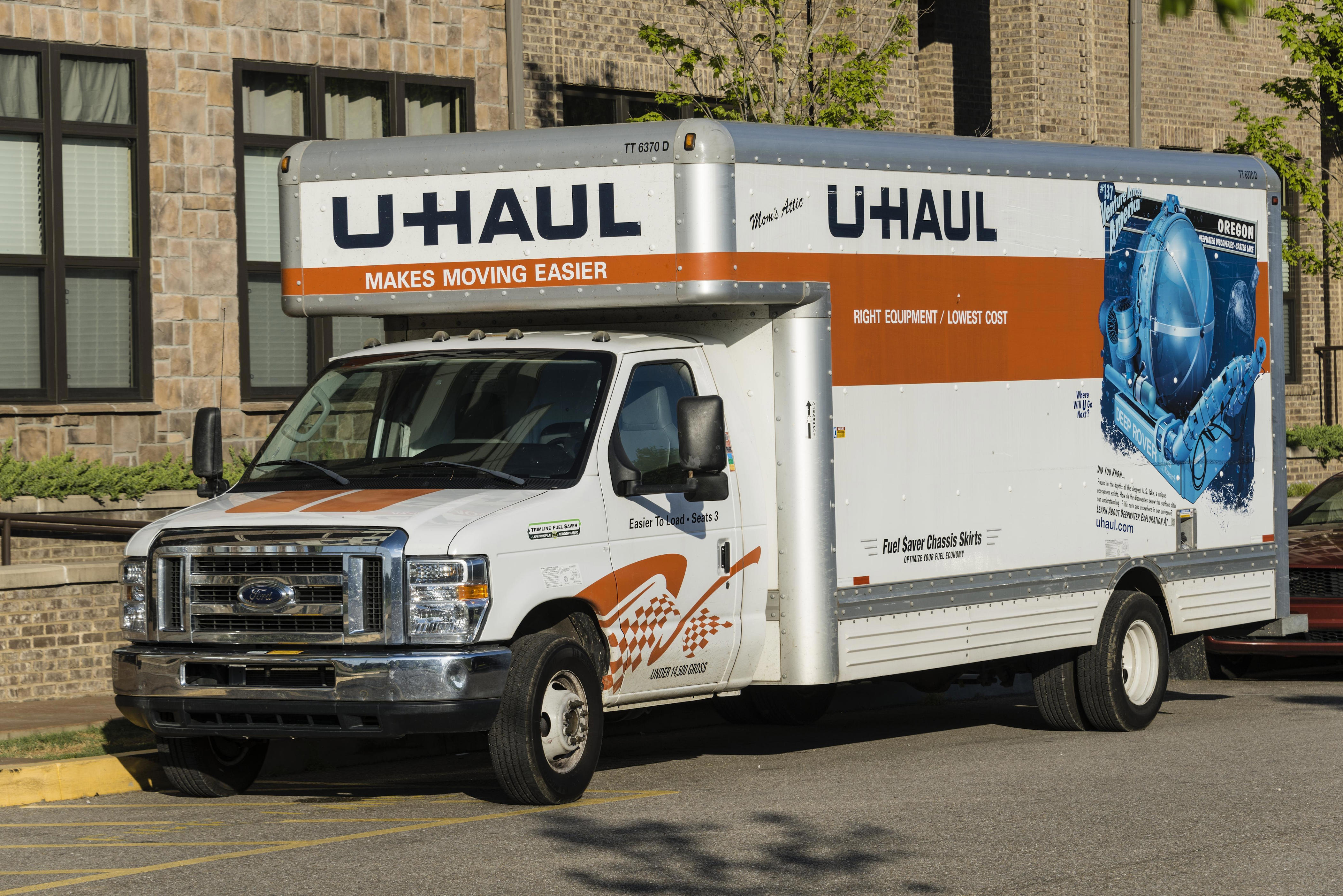Bomb squad searches U-Haul truck left near WPB location where Trump will be