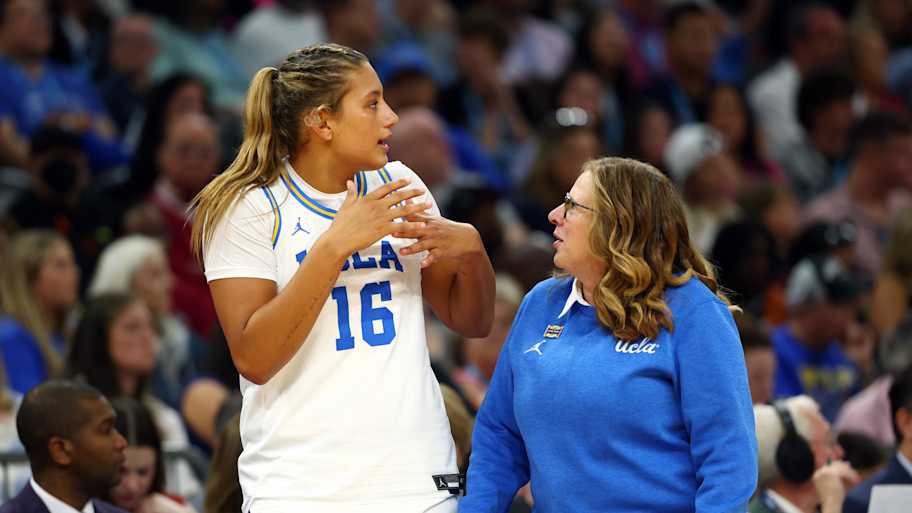 Sienna Betts looks to lead the Bruins into a new era in 2026