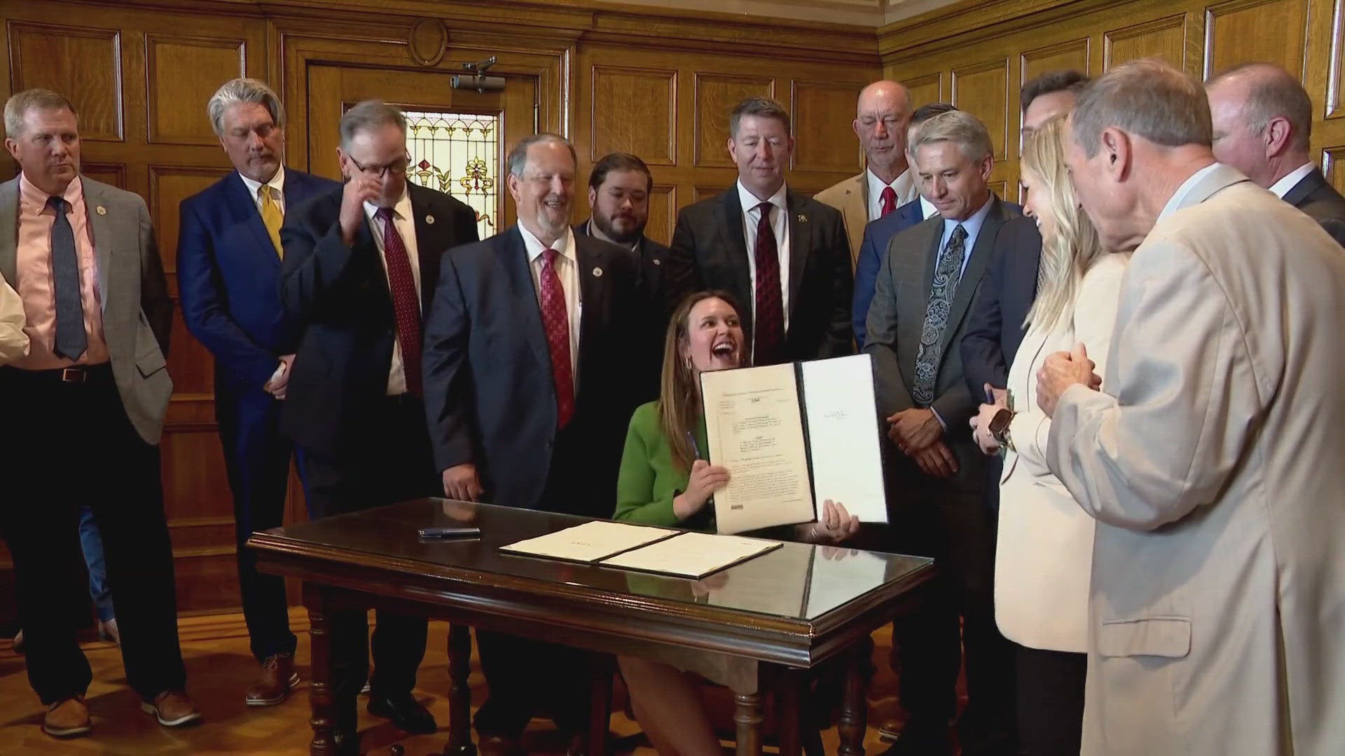 Gov. Sanders calls special legislative session to reduce tax rates