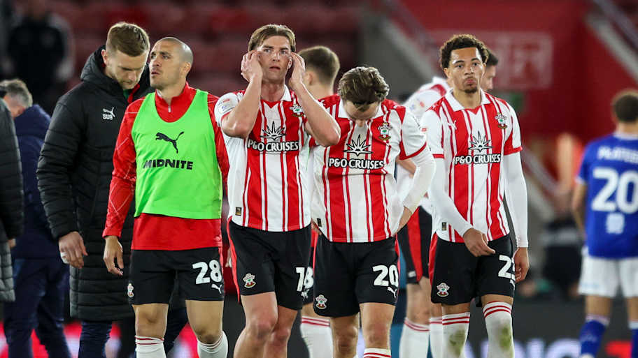Southampton players stunned by fans' response after Ipswich Town stalemate