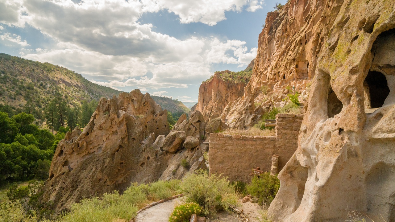 New Mexico’s ancient cliff village has 1,000 hand-carved rooms you can ...