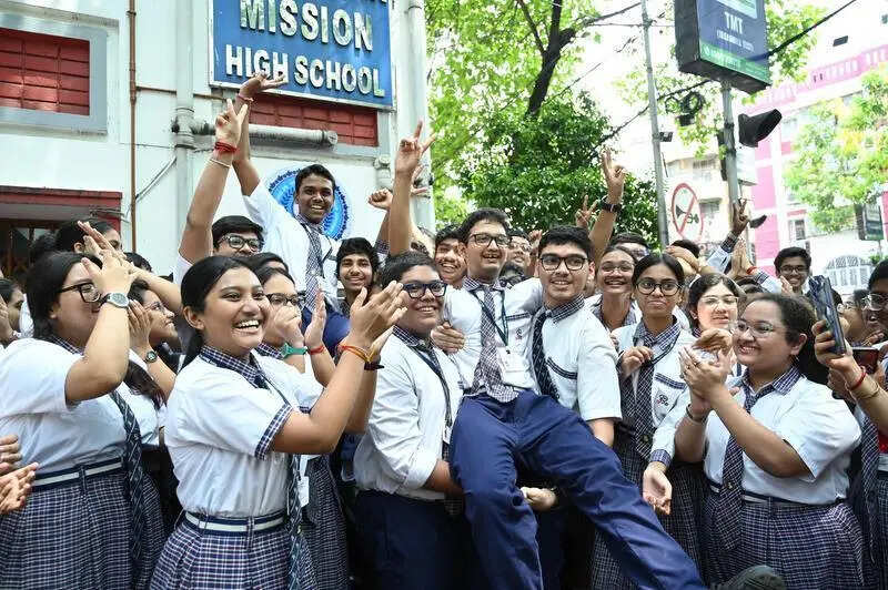 A dozen 499s reflect ICSE shift to critical thinking