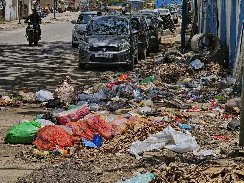 'Smart' tag lost under piles of dumped waste in Baner and Balewadi