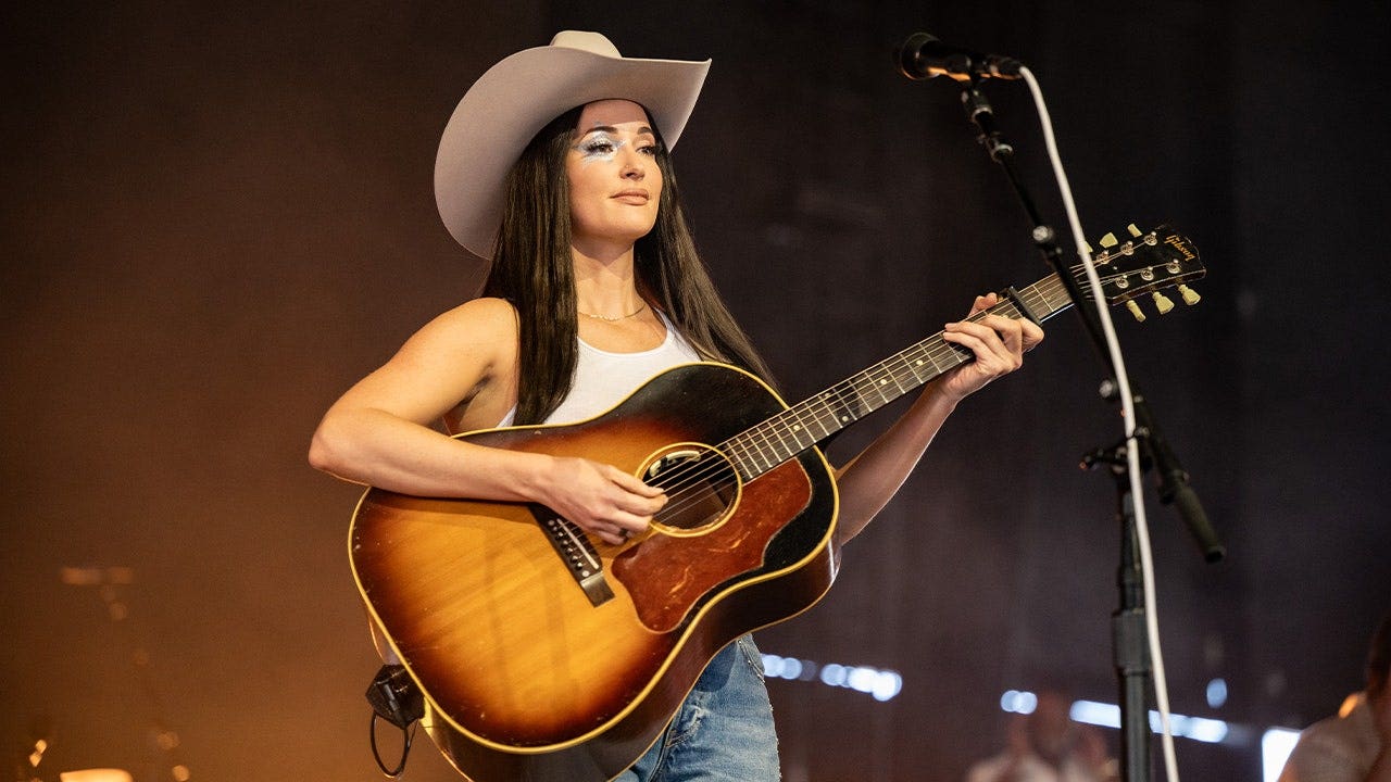 Country music feud takes unexpected turn as singers squash the 'beef'