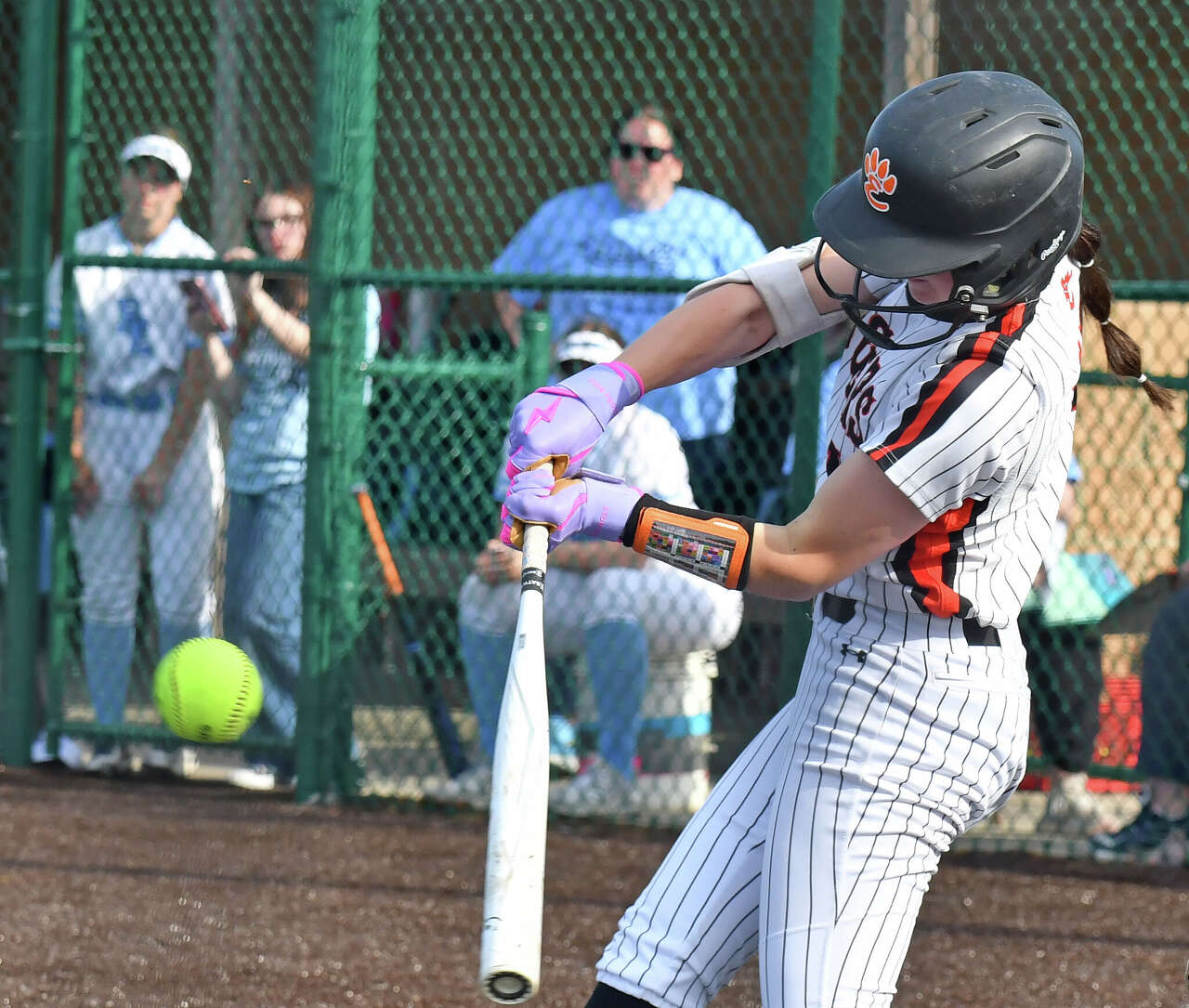 Edwardsville rolls past Collinsville behind 20-hit outburst