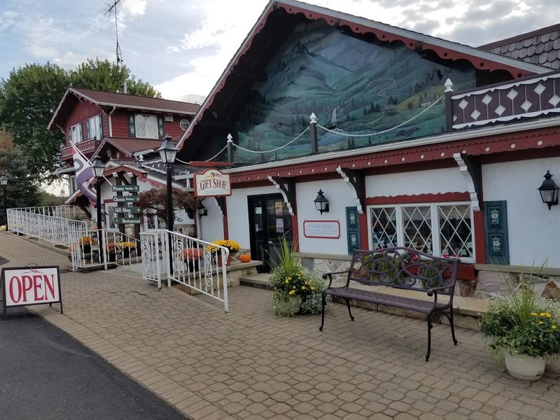 This Ohio Amish cheese house crafts fresh curds, baby Swiss, and ...