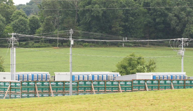 Experts: 'Communities have bargaining power' when it comes to data centers